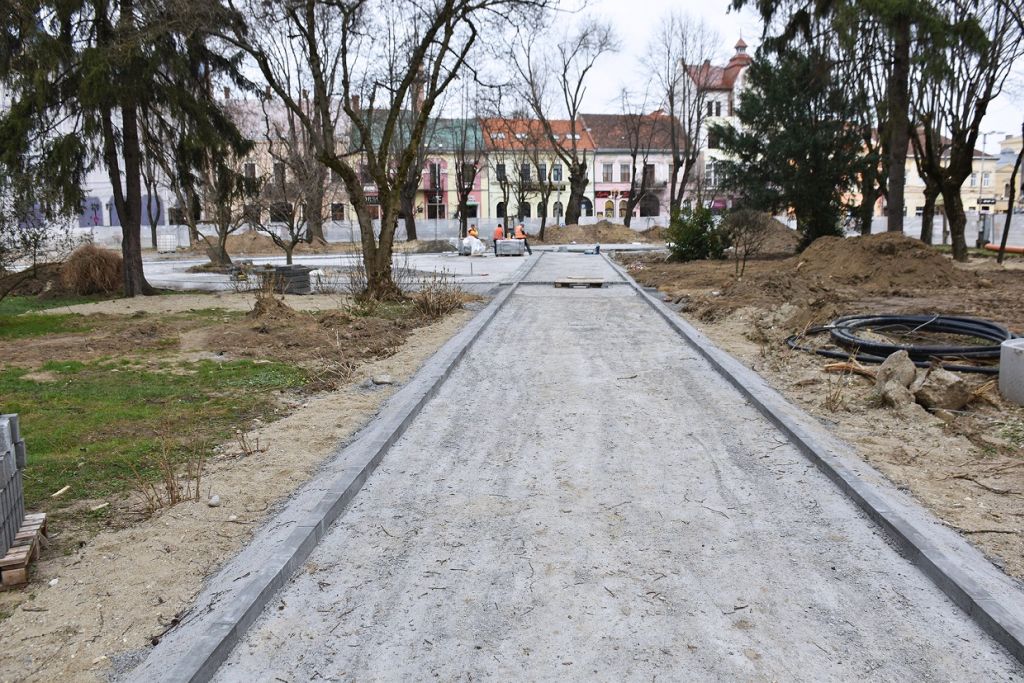 Újjászületik Szatmárnémeti régi főtere