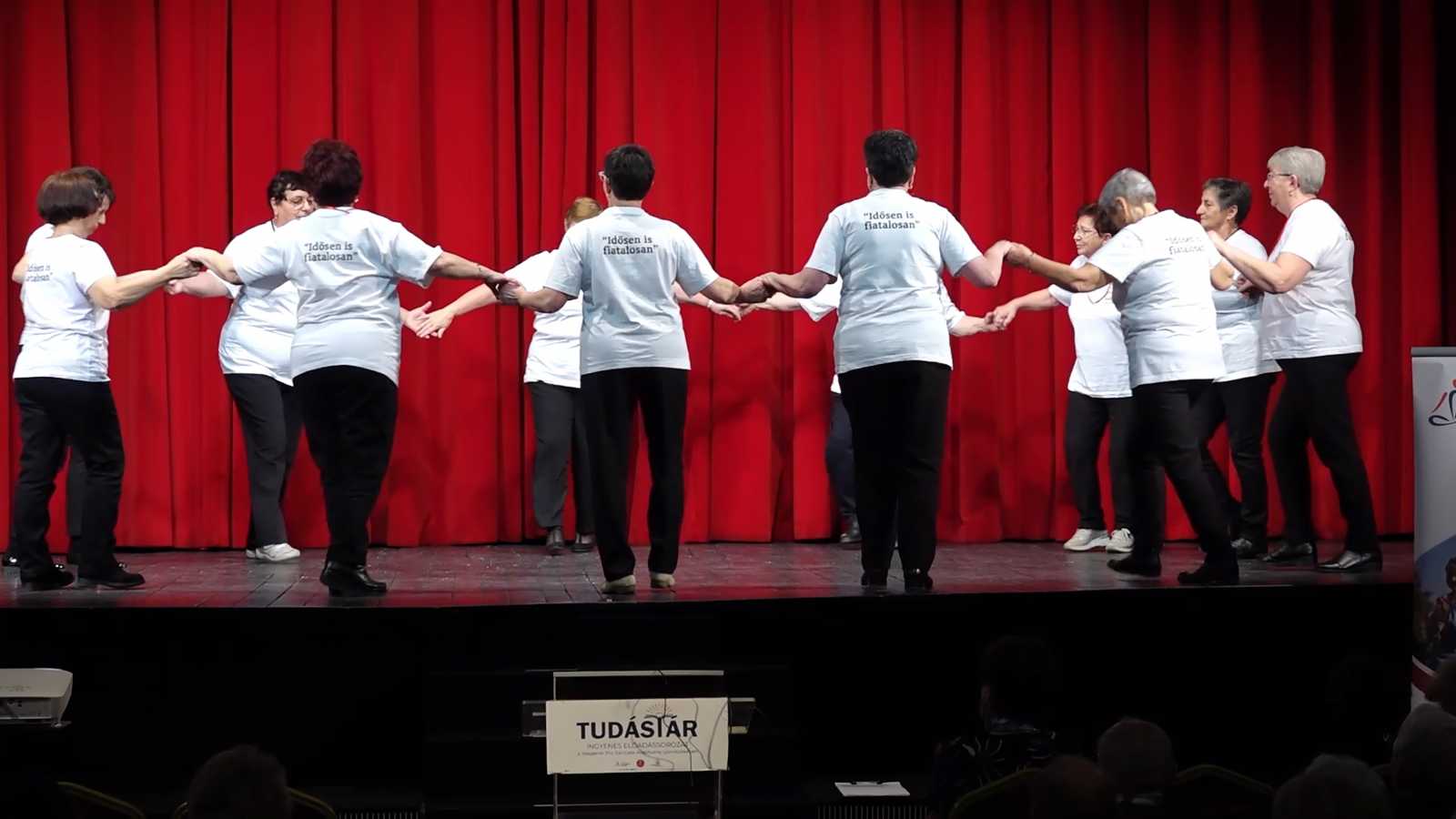 Szenior-örömtánc az időskori demencia ellen – Új kikapcsolódási lehetőség Kézdivásárhelyen