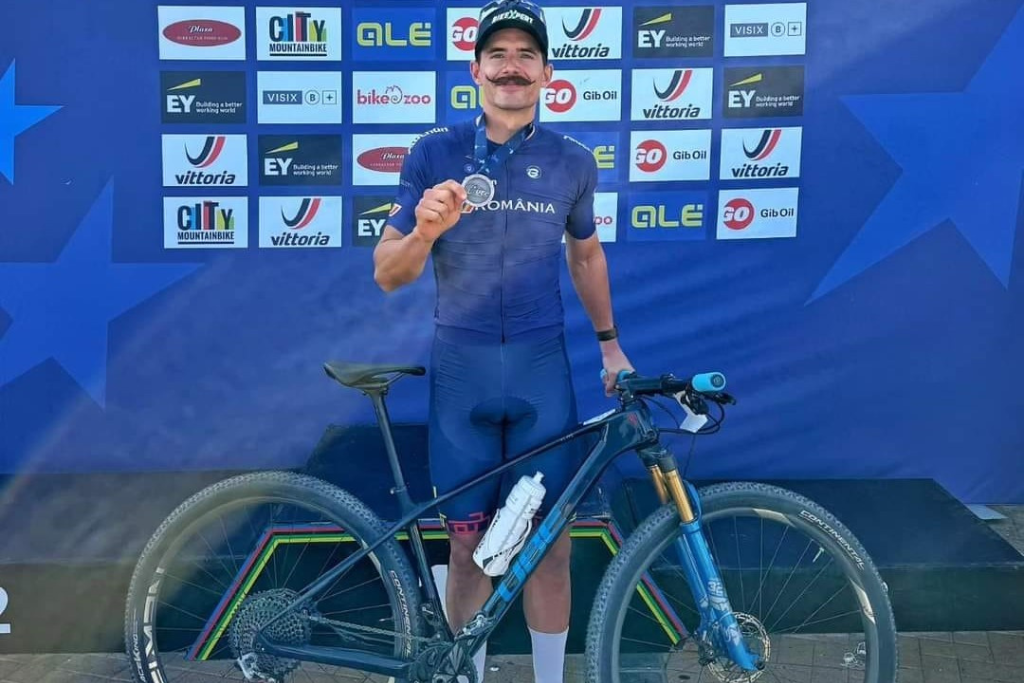 Hegyikerékpár: Molnár Ede bronzérmet szerzett a gibraltári Európa ...